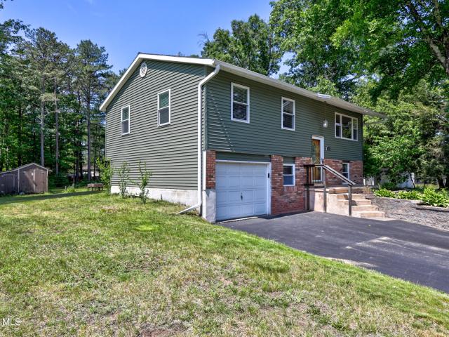 2 Fawn Drive