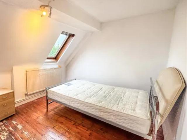 2 Fawe Street, London, E14 6PD, United Kingdom | 1 bed house for rent #154598212 | Rentberry