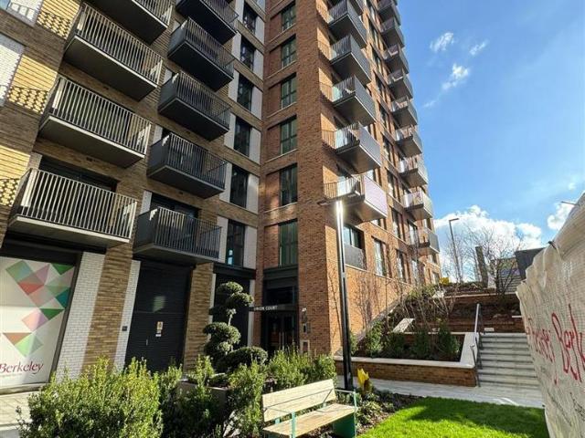 2 Fauna Walk, Watford WD24 2 bed apartment to rent £1,950 pcm £450 pw