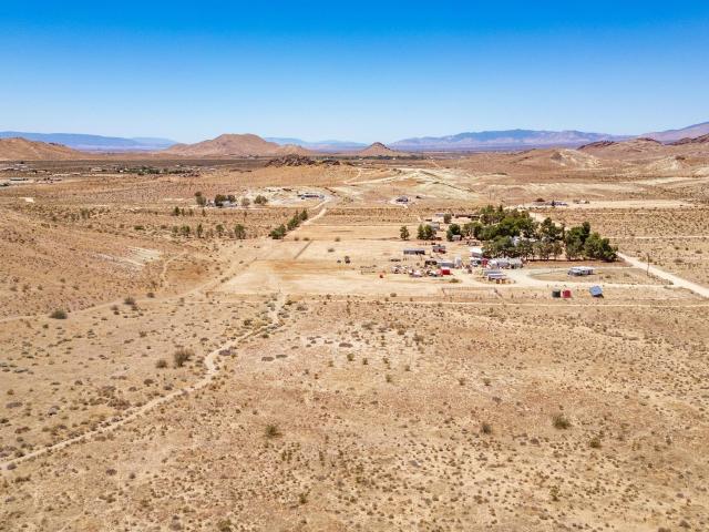 2 Favorito Ave, Rosamond, CA 93560 | MLS #25006