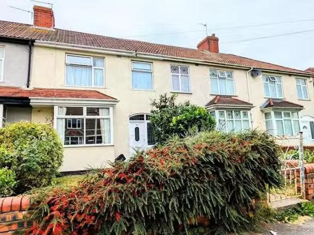 2 Flats @Berkeley Road, Fishponds. 2 bed terraced house for sa.