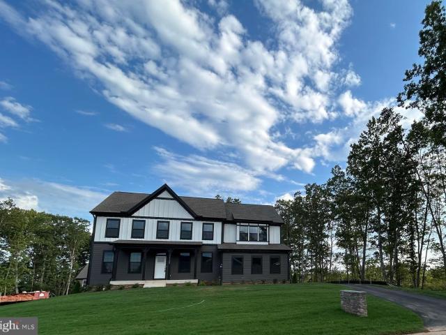 2 Forest Flower Dr, Stafford, VA 22554 | MLS #VAST2045