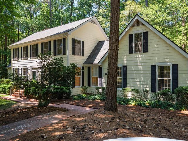 2 Foxridge Road