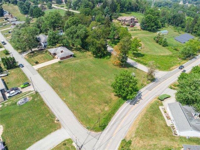 2 Fritchman Dr, Jeannette, PA 15644
