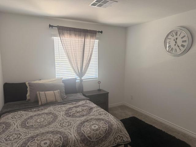 2 guest bedrooms available in cozy centennial home
