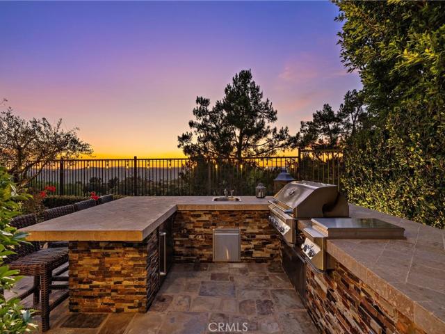 2 Galaxy Isle, Ladera Ranch, CA 92694 | MLS #OC26140