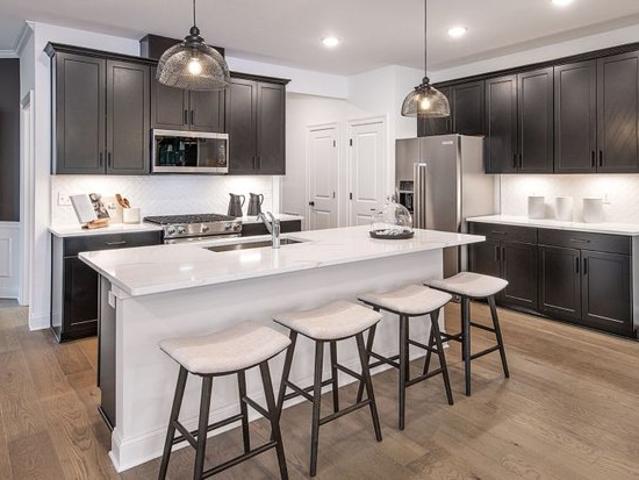 2 Gauer Ct, Denville, NJ 07834