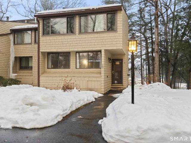 2 Gillette Ct Unit D, Simsbury, CT 06070