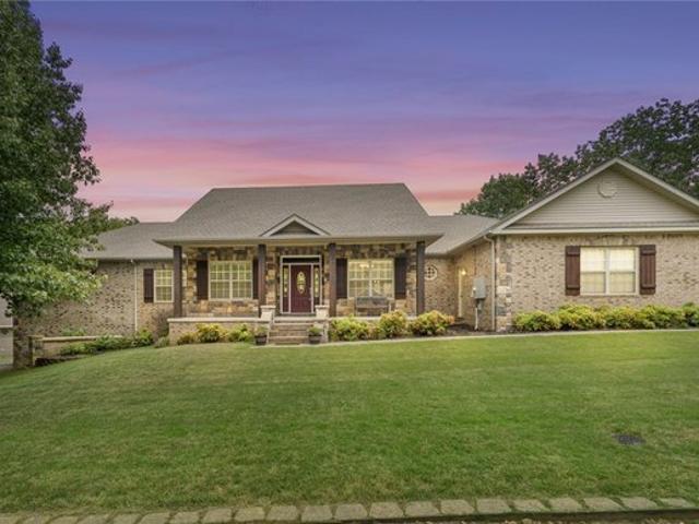 2 Glenwood Ln, Bella Vista, AR 72715