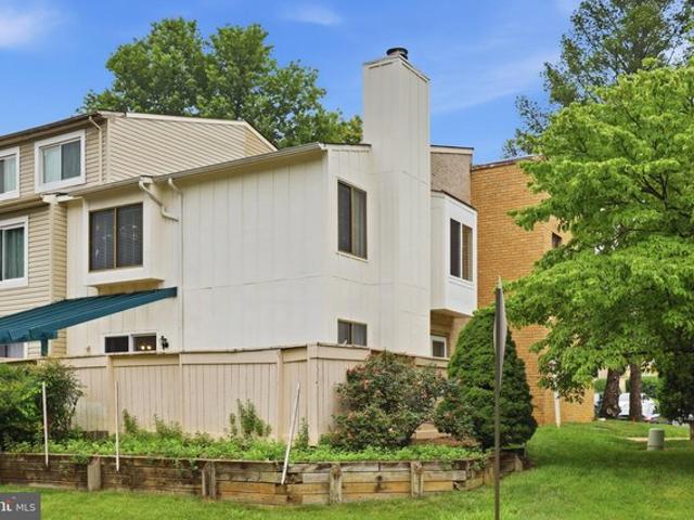 2 Grazing Ct, Montgomery Village, MD 20886