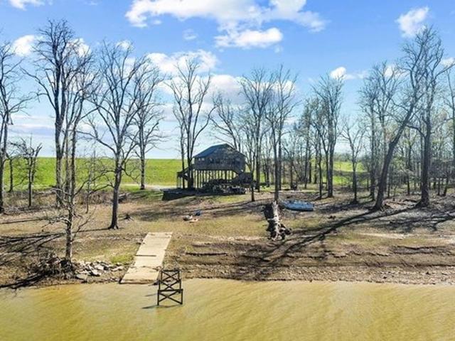 2 Greenwood Miller Rd, Beulah, MS 38726