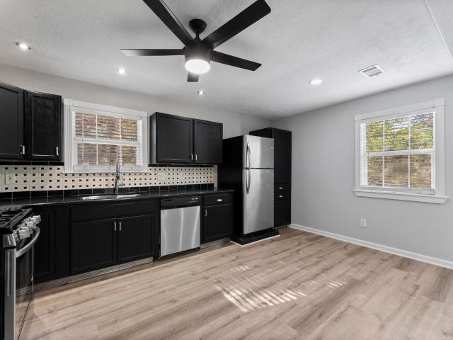 2 Ground Brier Court