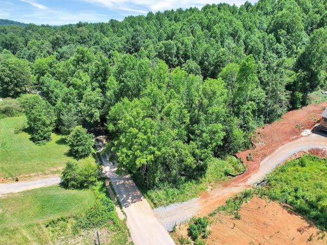 2 Hungry Hollow Road SE