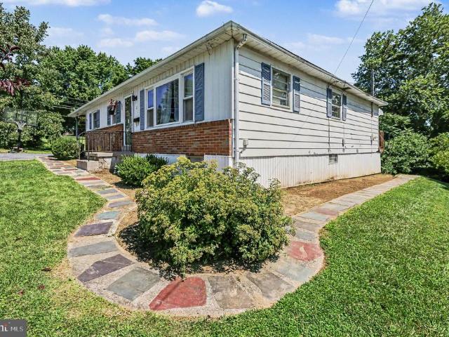 2 Hunter Lane