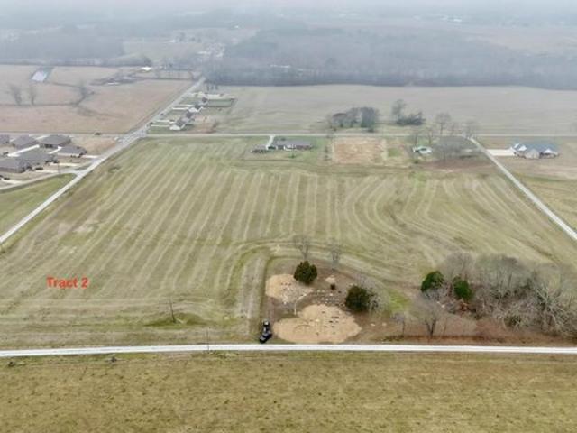 2 Hall Cemetary Rd, Toney, AL 35773