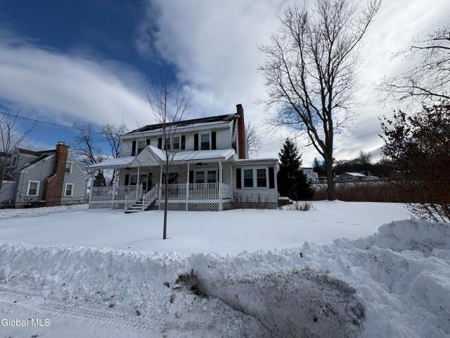 2 Hampton Avenue