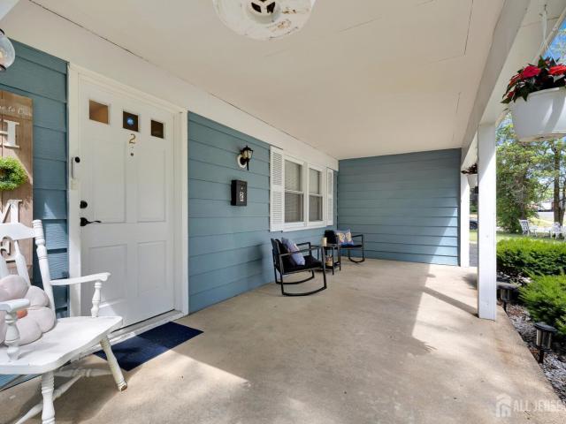 2 harrington Circle
