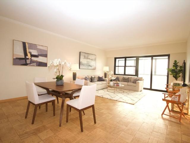 2 Hawthorne Place Unit 17R, Boston, US, MA