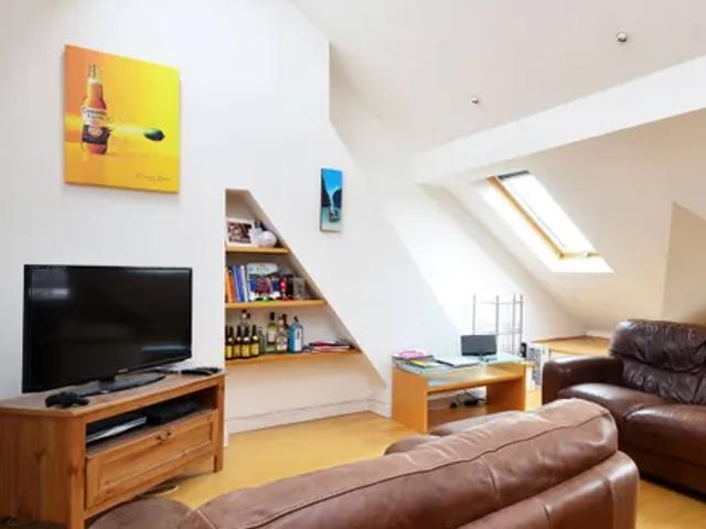 2, Heswall Close, London, SW4 6AA, United Kingdom | 2 bed apartment for rent #167382415 | Rentberry