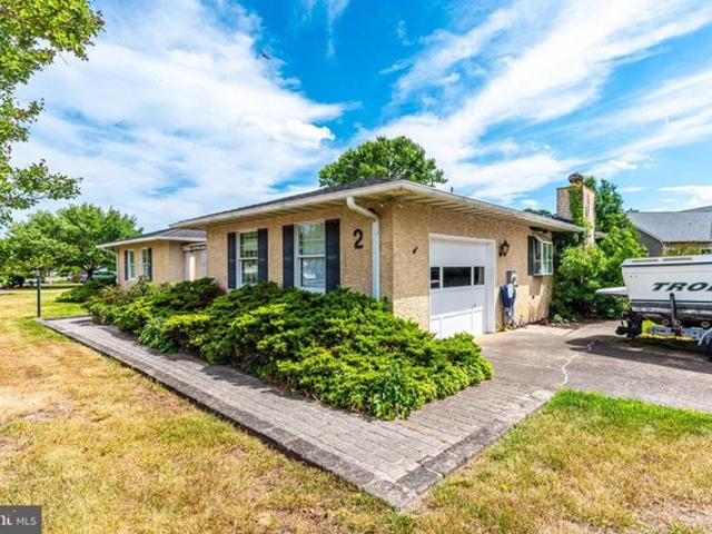 2 Heron Isle Ct, Ocean Pines, MD 21811