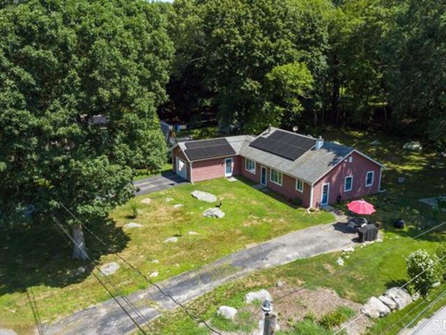 2 Hillcrest Dr, Stonington, CT 06378