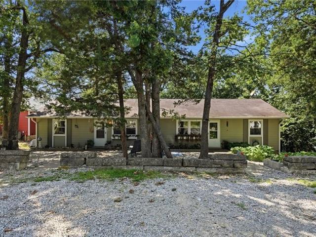 2 Hillside Dr Unit A, Holiday Island, AR 72631