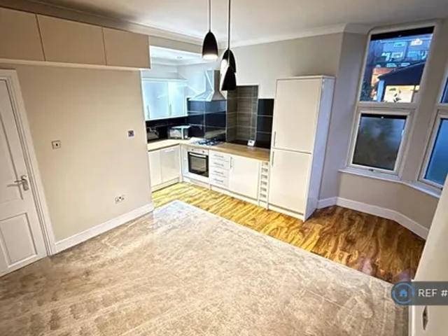 2 Holmhead Place, Glasgow, G44 4HA, United Kingdom | 2 bed apartment for rent #167392902 | Rentberry