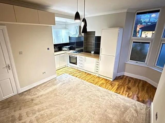 2 Holmhead Place, Glasgow, G44 4HA, United Kingdom | 2 bed apartment for rent #167862182 | Rentberry
