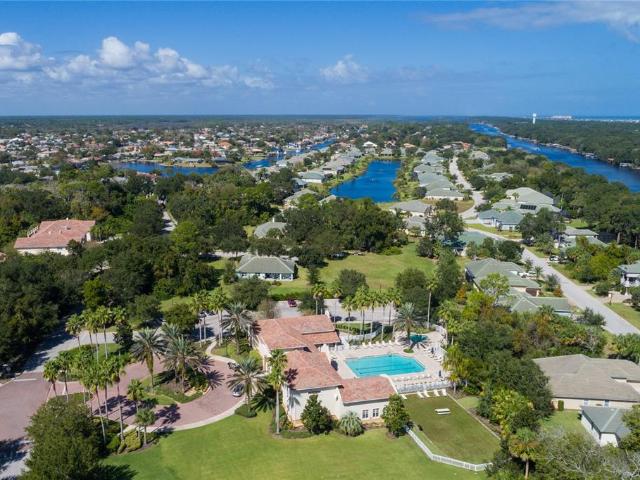 2 Holly Ct, Palm Coast, FL 32137 | MLS #FC315434