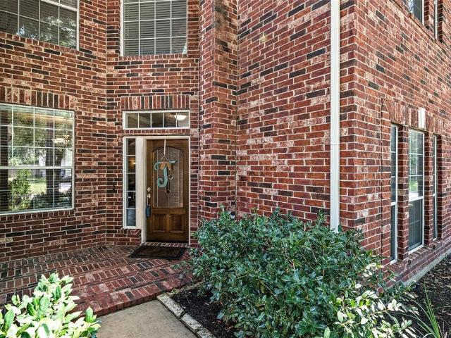 2 Hollow Glen Place