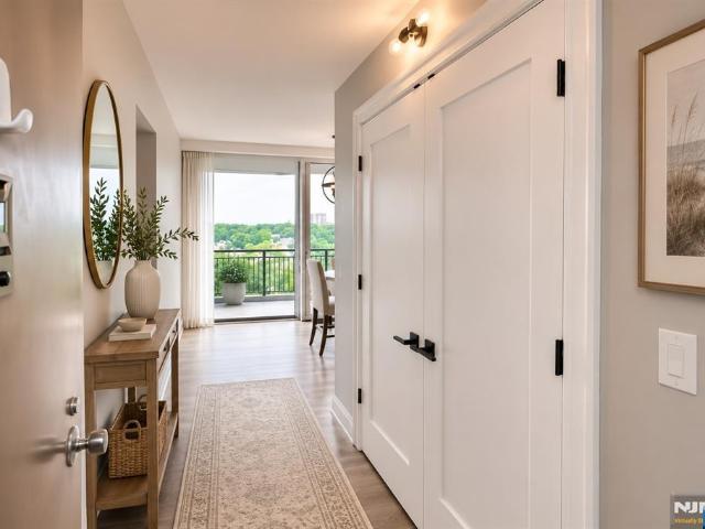 2 Horizon Road # 1414