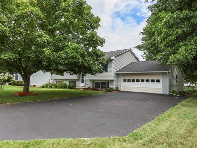 2 Jacqueline Dr, Painted Post, NY 14870