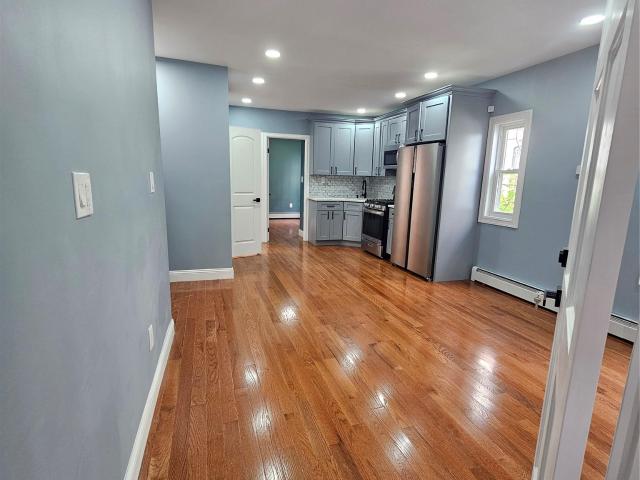 2 Jardine Place