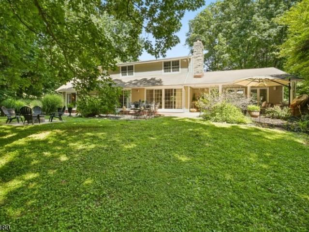 2 Jared Ct