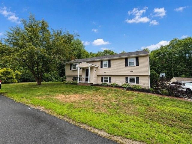 2 Johnson Ln, Newbury, MA 01922