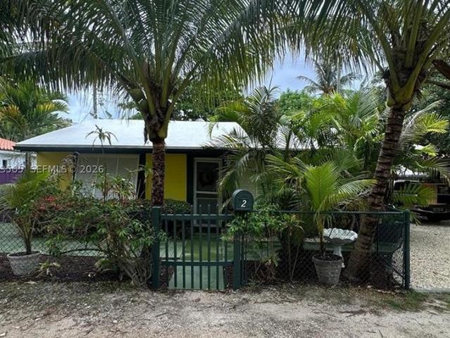2 Kenmore Ln, Boynton Beach, FL 33435