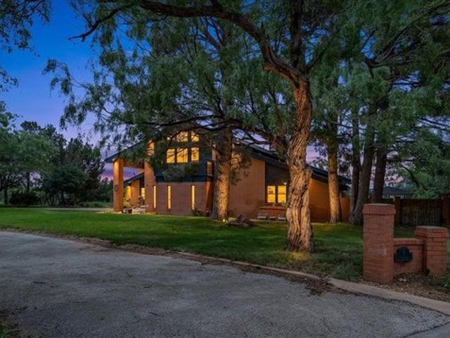 2 Kiowa Cir, Big Spring, TX 79720