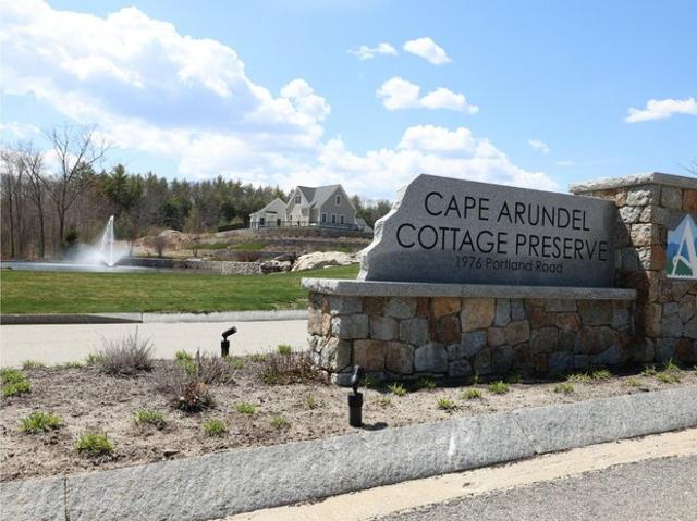 2 Kings Pine Ln Unit 123, Arundel, ME 04046
