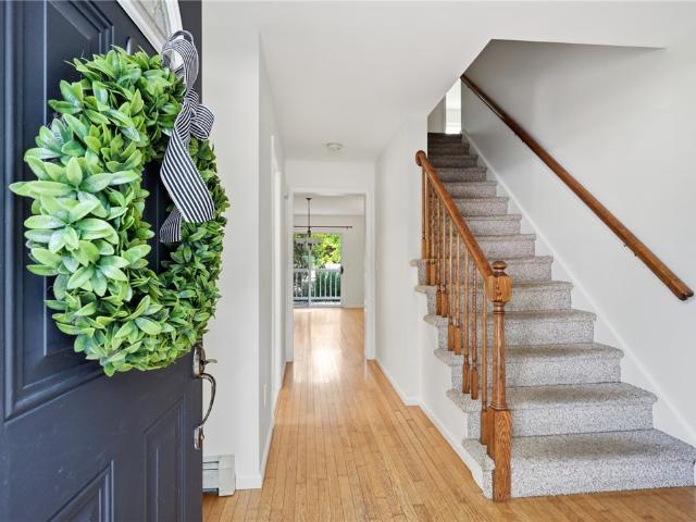 2 Lafayette Drive