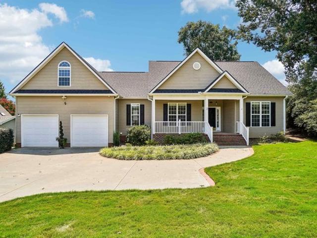 2 Lake Lennox Dr, Simpsonville, SC 29681