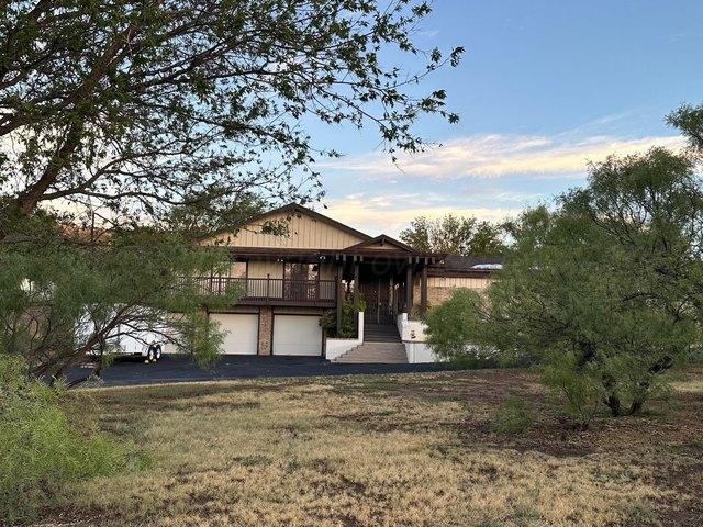 2 Lancaster Rd, Amarillo, TX 79124