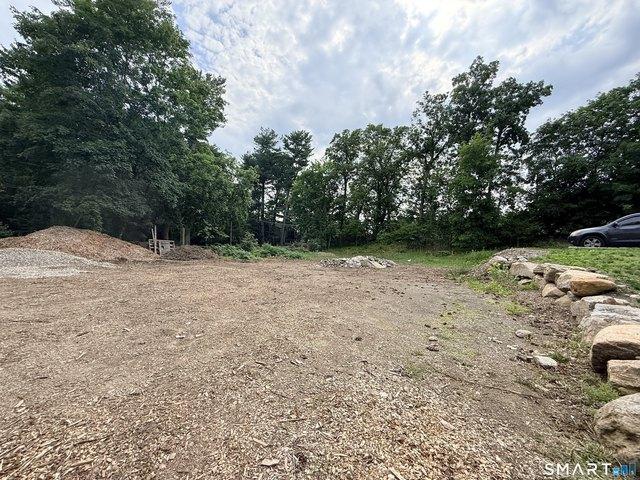 2 Lane Rd, Norwalk, CT 06851