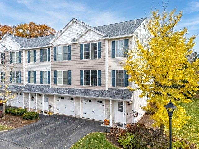2 Larch St Unit 1, Goffstown, NH 03045