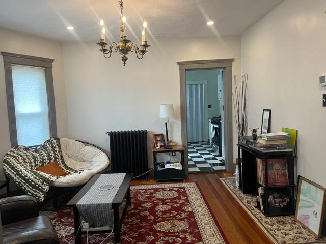 2 Large Rooms in Dorchester