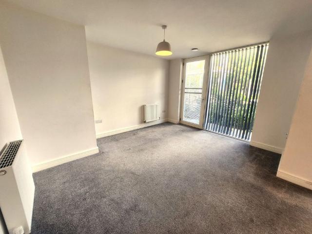 2 Laurel Lane, Halesowen, B63 3DG