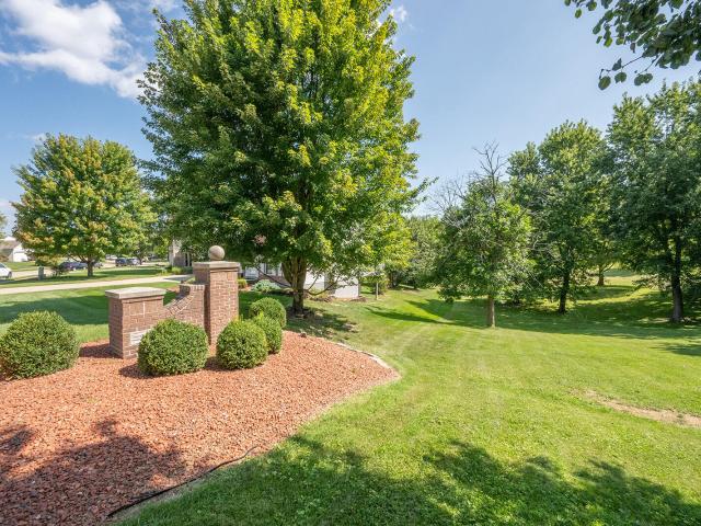 2 Laurel Ridge Drive