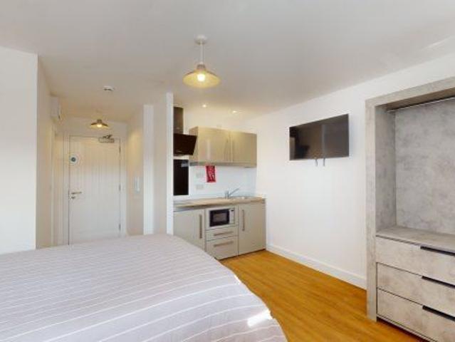 2 Lemyngton Street, Loughborough, Leicestershire LE11, Room to rent, £845 pppm | PrimeLocation