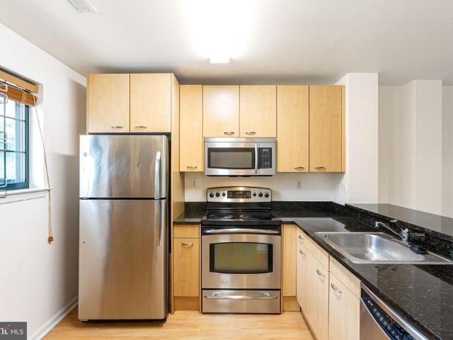 2 Leverington Avenue # 38