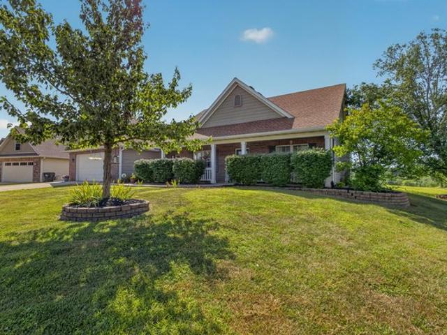 2 Lexibelle Dr, Columbia, MO 65201