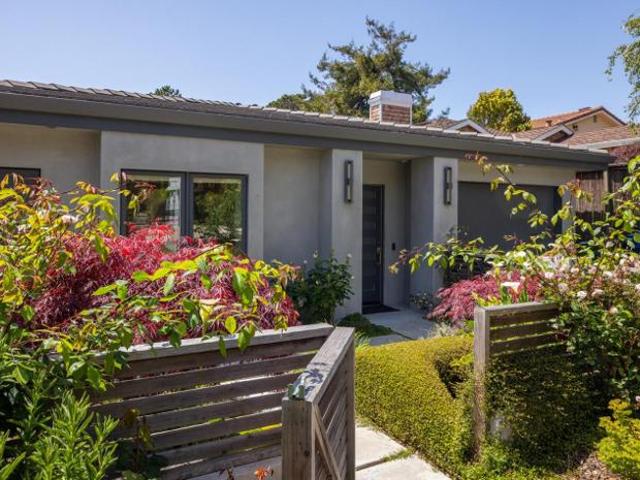2 Lobos St, Carmel, CA 93921